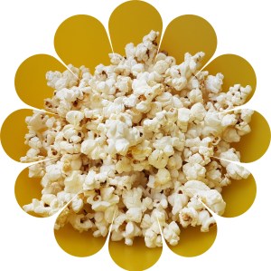 Slightly sweet homemade maple syrup popcorn