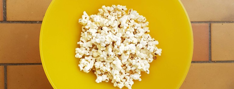 Slightly sweet homemade maple syrup popcorn